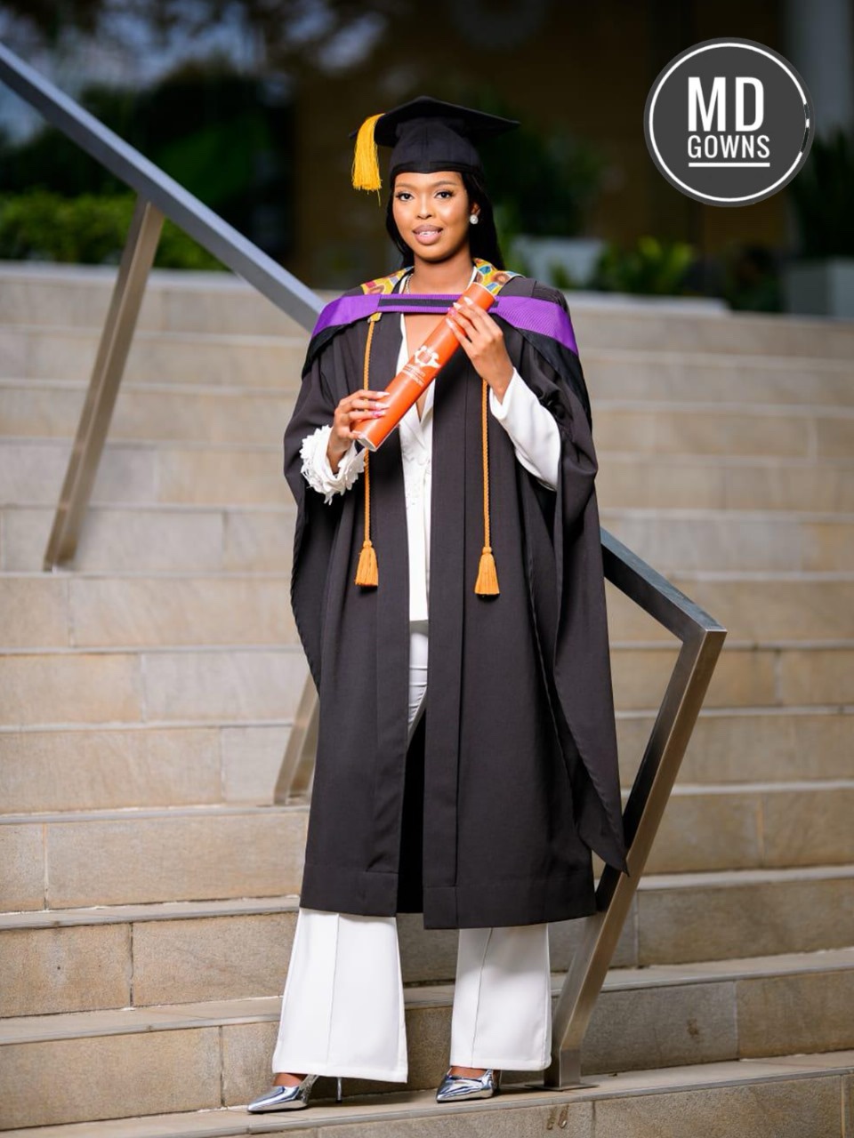 UJ Undergraduate/Honours Graduation Gown Full Set (including bib) - MD ...